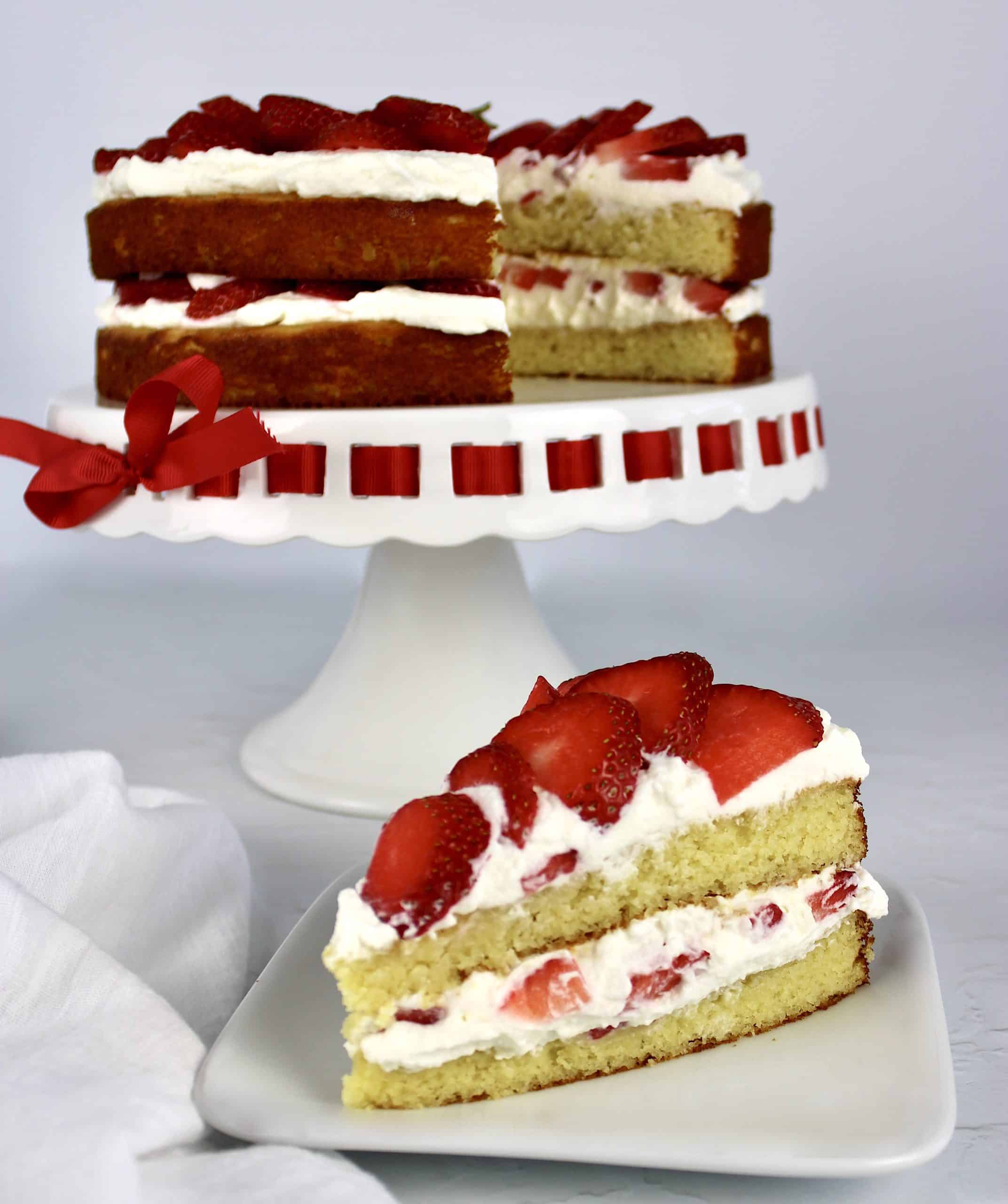 11 Keto Strawberry Desserts That Are Berry Irresistible - Keto Cooking ...